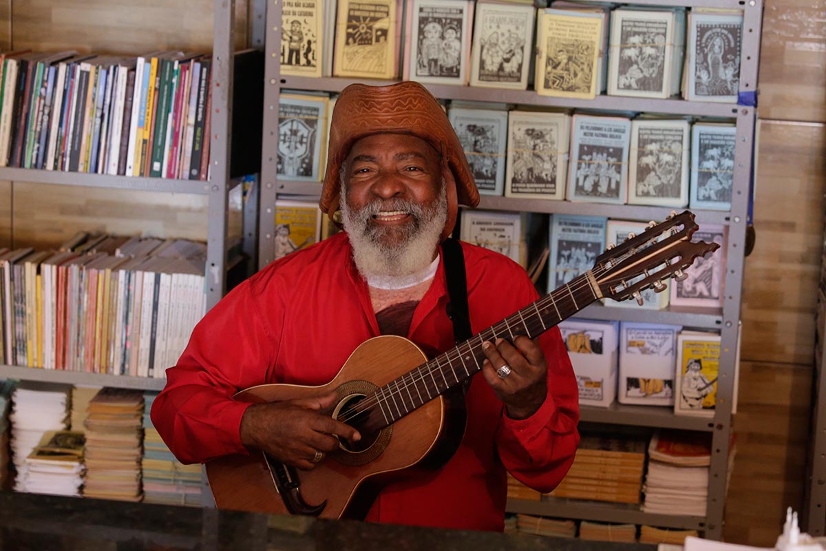 Bule Bule faz campanha para celebrar 50 anos de carreira