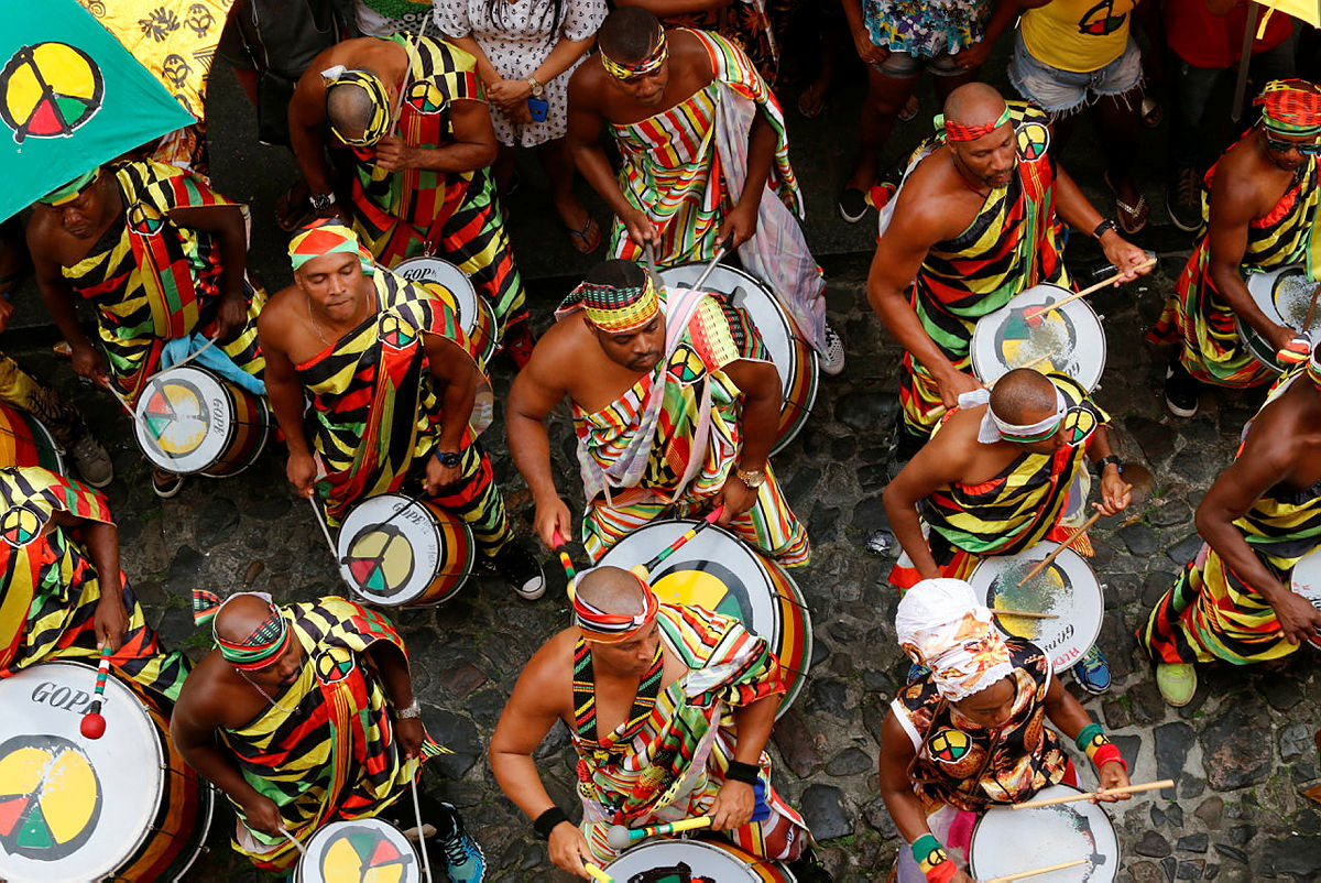 Olodum festeja os 30 anos do disco Faraó Madagascar no Centro Histórico