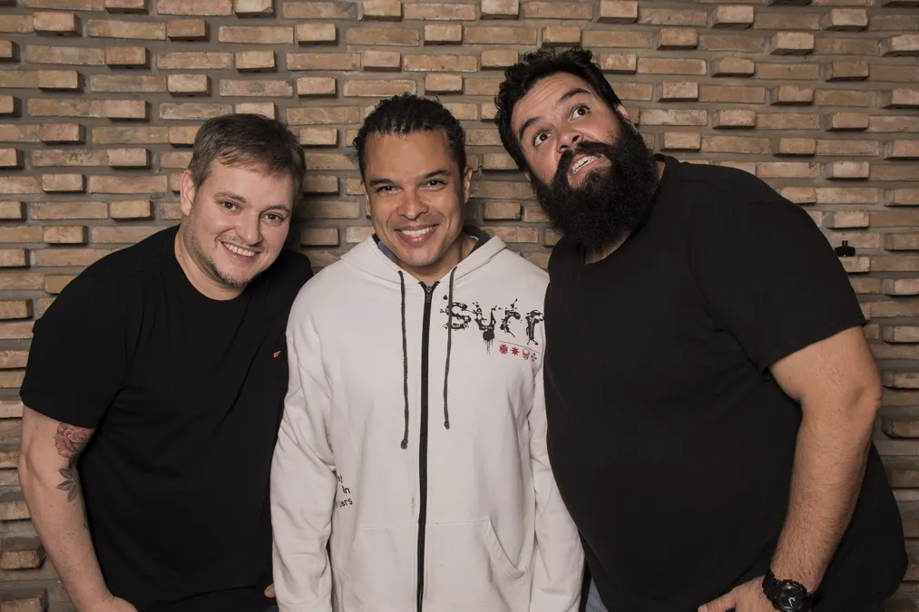 Banda 'Lê Furerê' realiza shows durante o verão de Salvador