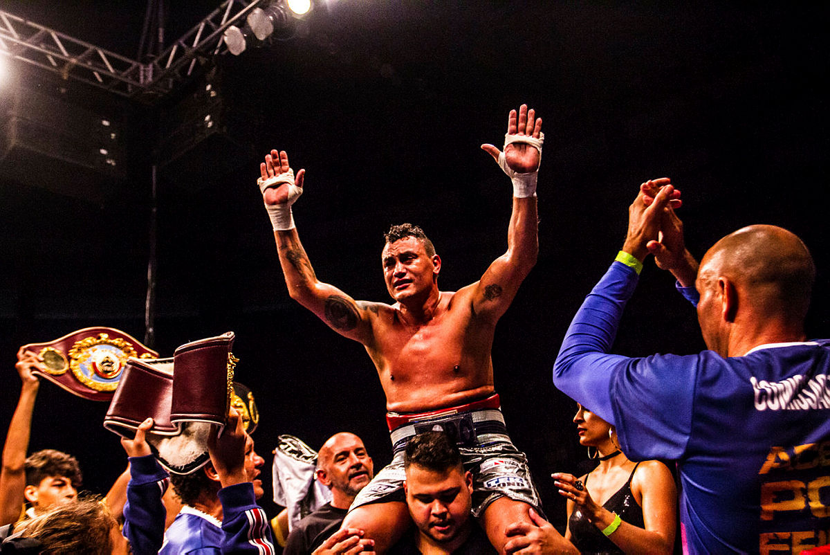 Perto de festejar 20 anos do 1º título, Popó deixa o Brasil por ...