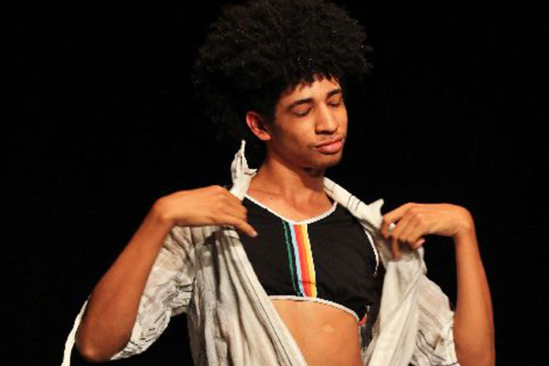 Peça 'V de Viado' estreia no Teatro Vila Velha em abril