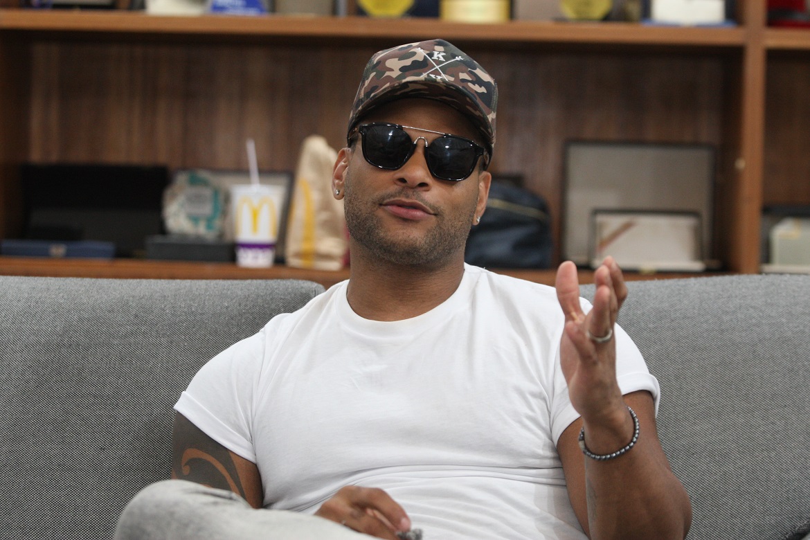 "Muitas coisas estão por vir", garante Tony Salles sobre ensaios de verão