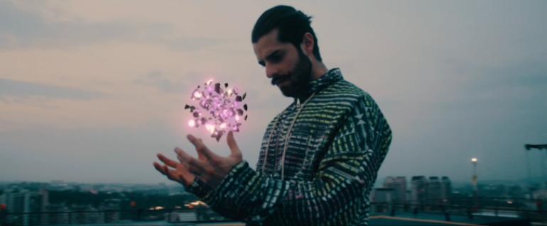 Alok ilumina céu de Salvador com show de luzes nesta quarta-feira