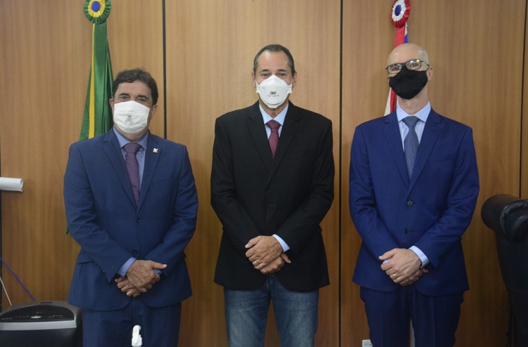 Angelo Almeida e Josafá Marinho tomam posse na ALBA