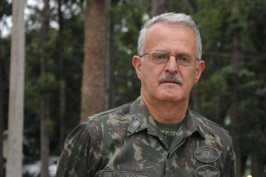 Ex-comandante militar do Sul, general Miotto, morre de Covid-19 aos 65 anos