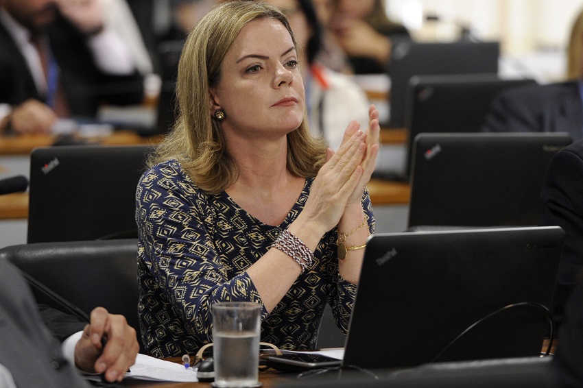 Gleisi Hoffmann critica teto de gastos e avalia possibilidade de frente ...
