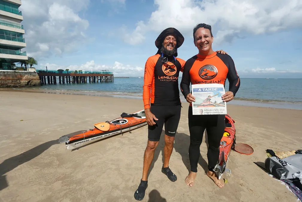 Projeto de remadores troca equipamento para monitorar águas