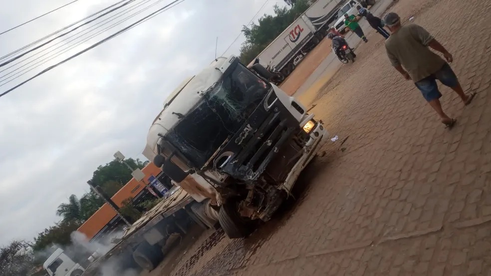 Duas pessoas morrem e cinco ficam feridas em acidente em Seabra