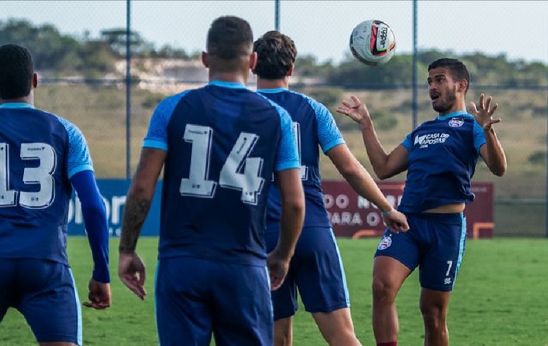 Enderson faz testes na equipe de olho no jogo contra o Operário