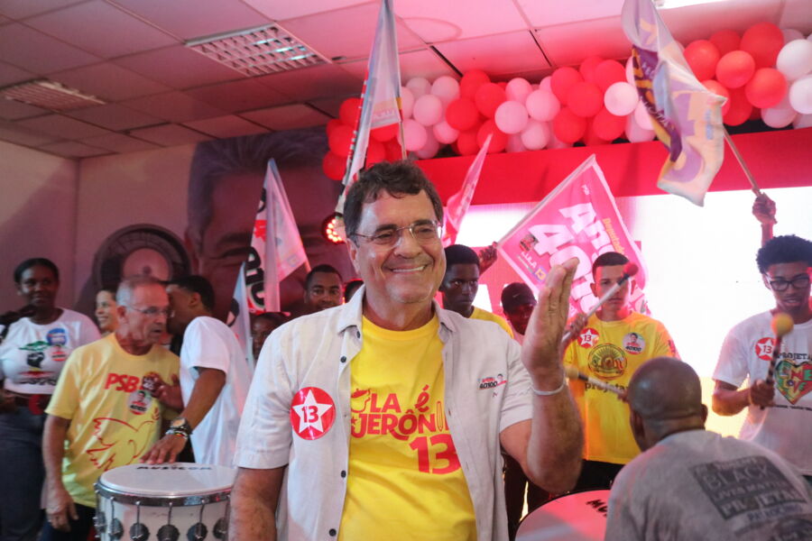 Angelo Almeida reúne lideranças de Salvador na reta final da campanha