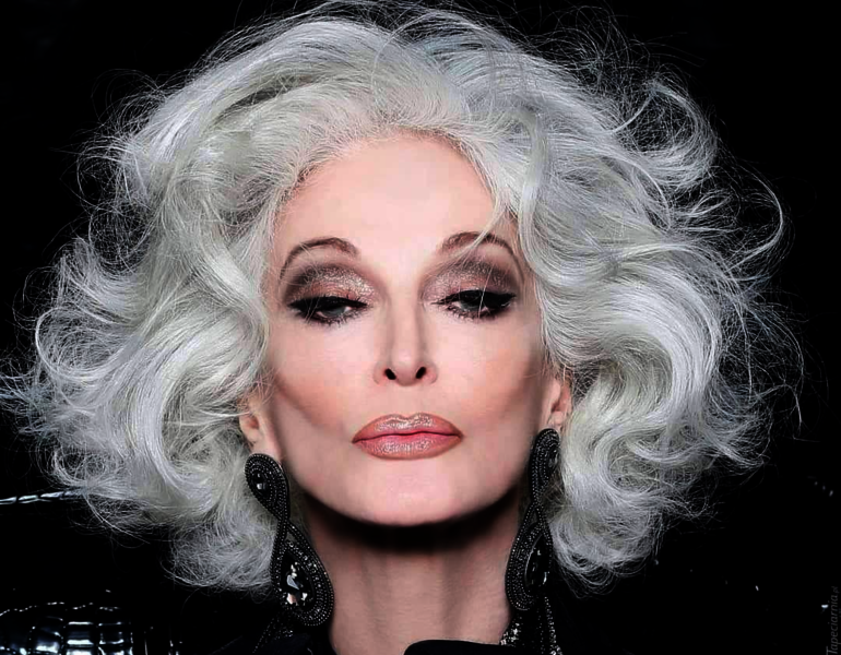 Carmen Dell'Orefice, modelo mais velha do mundo, posa nua aos 91 anos
