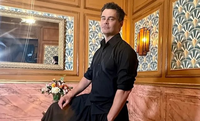 Ator Carmo Dalla Vecchia revela que nunca fez sexo com mulheres Ator Carmo Dalla Vecchia revela que nunca fez sexo com mulheres