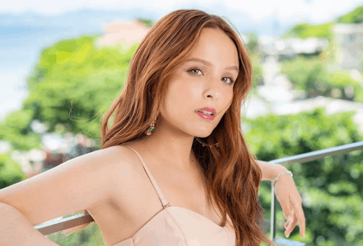 Larissa Manoela fala após entrevista sobre os pais: "foco no futuro"