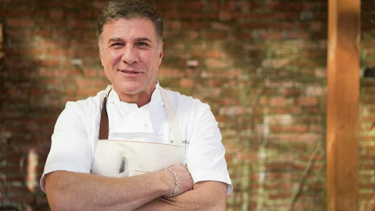 Chef vencedor do Emmy morre aos 61 anos após reação alérgica