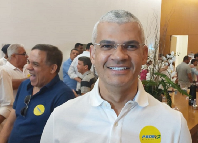 "Grupo político dialoga sem ficar em silêncio", diz Pablo Roberto