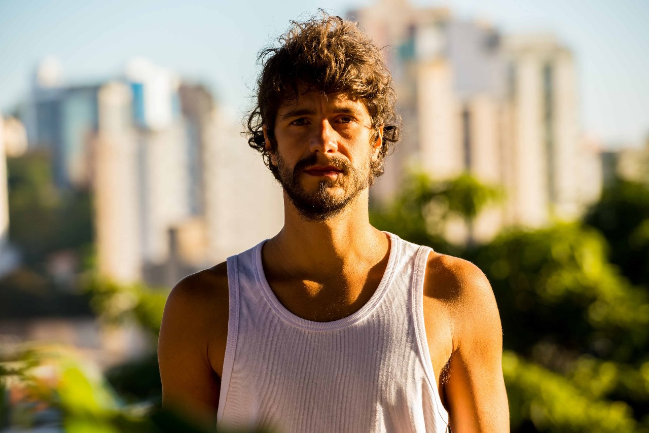 Sancha lança álbum solo com produção de Pedro Sá