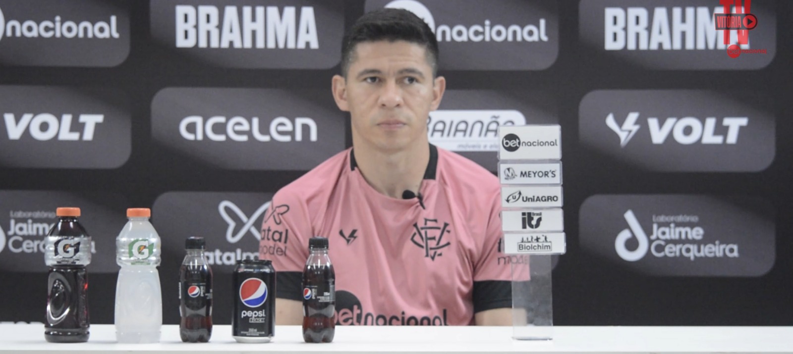 "Um momento muito especial", afirma Osvaldo sobre presente com o ECV