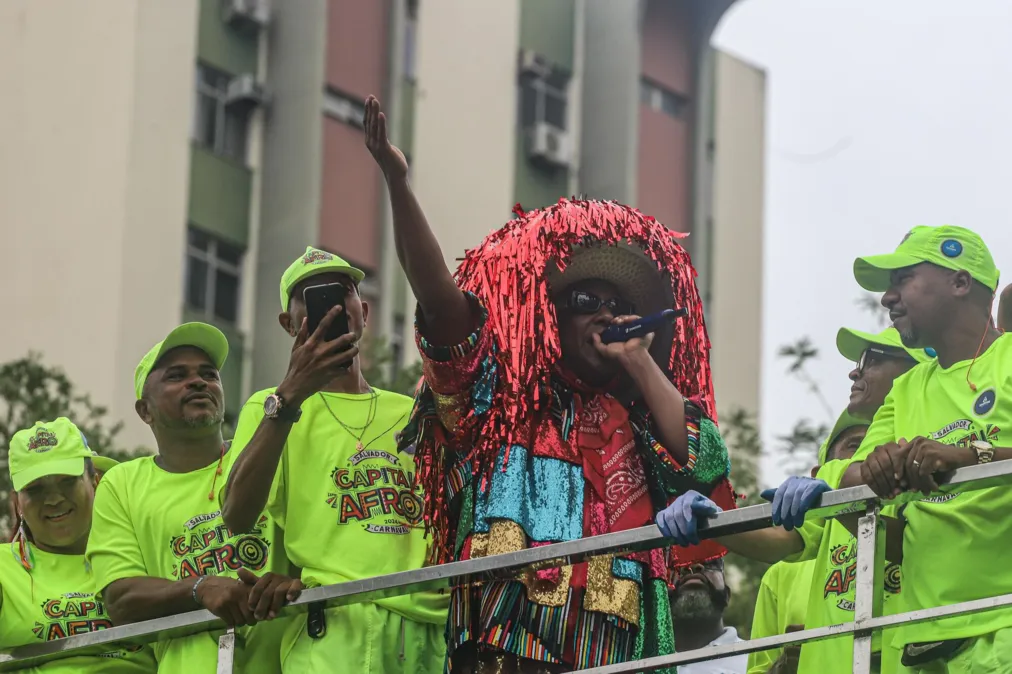 "Manda Baby do Brasil tomar o remédio", dispara Márcio Victor