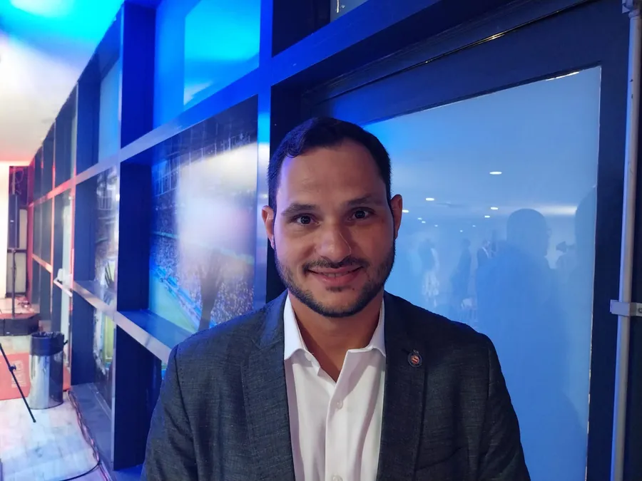 Vitor Ferraz fala sobre mandatos cumpridos no Bahia: "Período intenso"