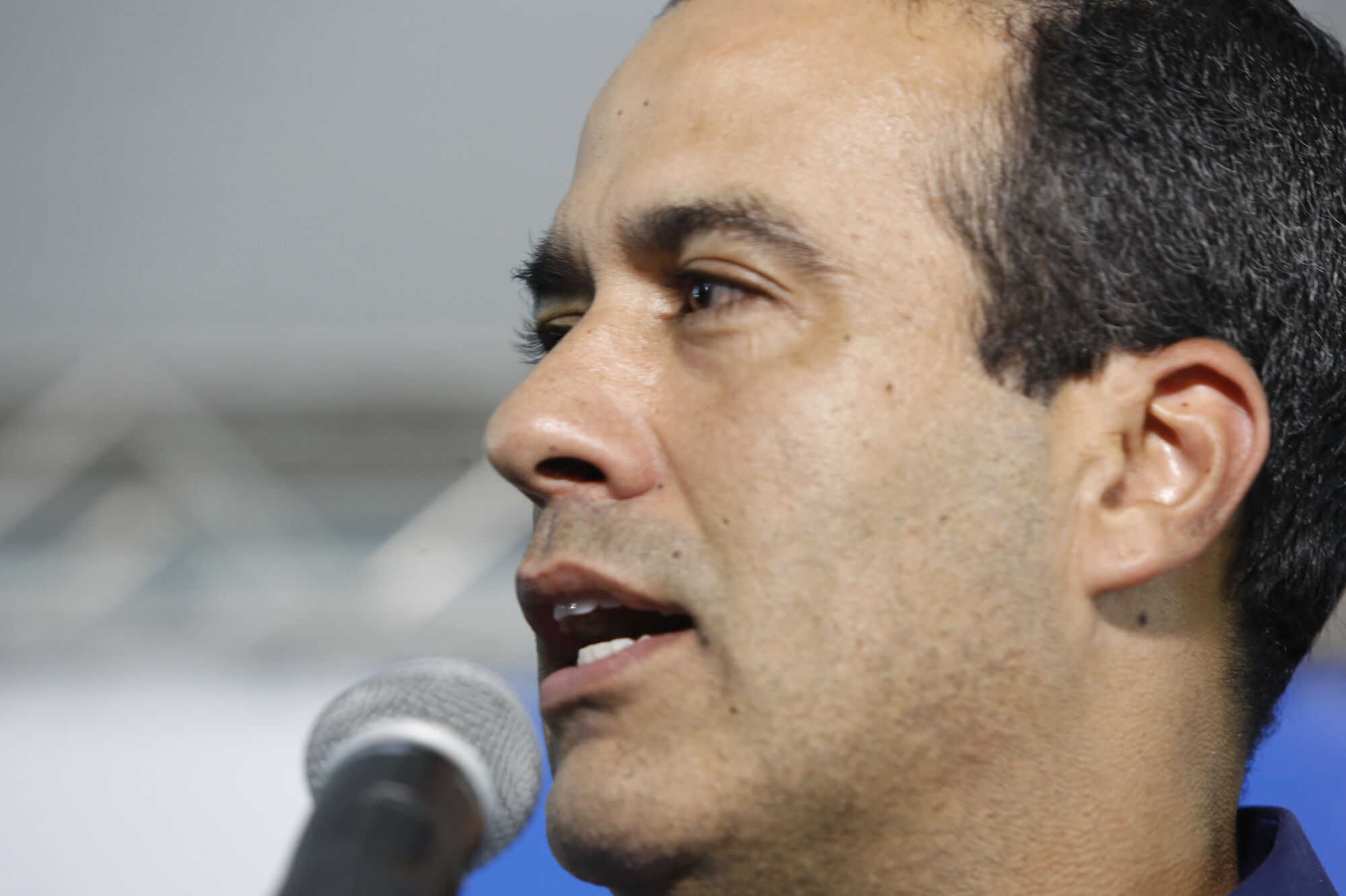 "Que se sintam melhor do que em casa", diz Bruno sobre novas escolas