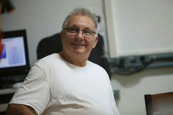 Professor Nelson Pretto estreia coluna na A Tarde FM nesta sexta-feira