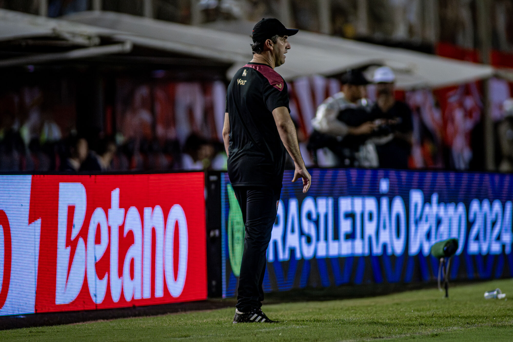 Condé Avalia Empate No Ba Vi Cinco Minutos De Desatenção