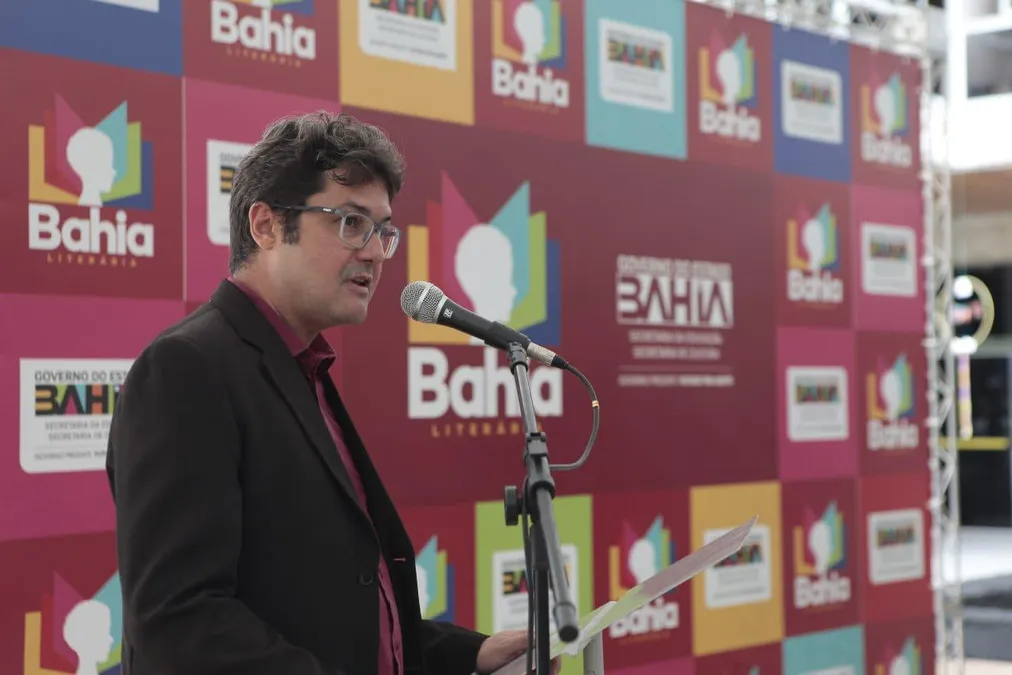 Fundação Pedro Calmon faz live tira-dúvidas sobre o Bahia Literária