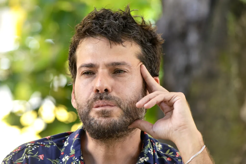 Paulo Tavares lança dois livros em Salvador
