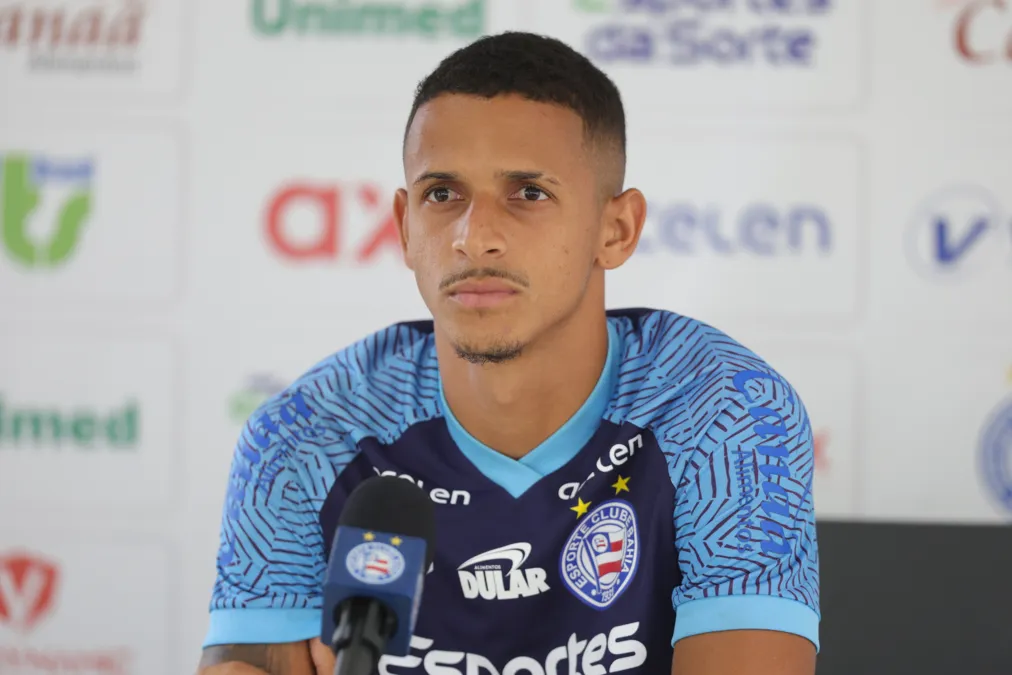 "Todo mundo quer fazer gols", diz Juba ao relembrar tempos de atacante