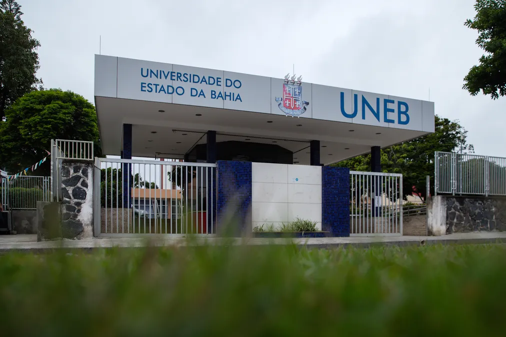 UNEB divulga edital de convocação para provas do Vestibular 2025