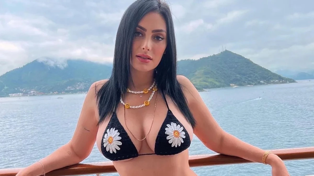 Ex-BBB é surpreendida por proposta em troca de sexo