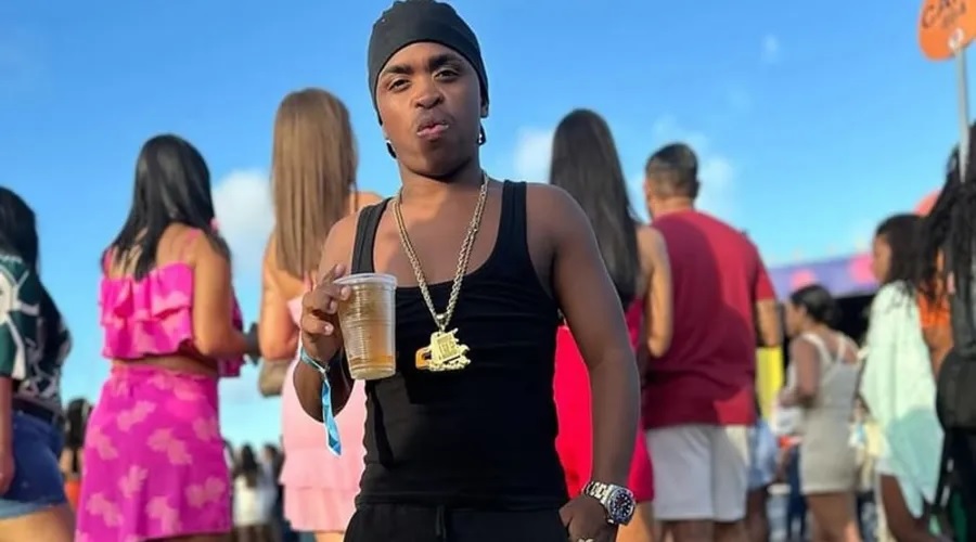 Influencer 'MC KU' pede apoio ao ser solto após prisão em operação