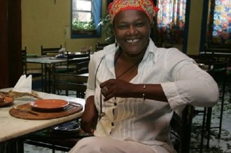 Morre Neide Santos, cozinheira citada em canções de Gil e Caetano