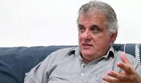 Paulo Fábio divulga novo livro sobre ACM