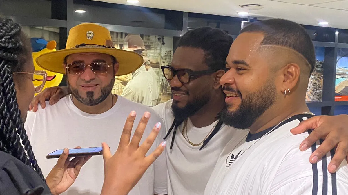 Banda Filhos de Jorge comenta verão agitado e preparo para o Carnaval