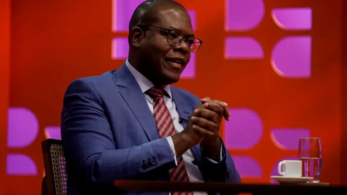 Silvio Almeida é intimado pela PF para prestar depoimento