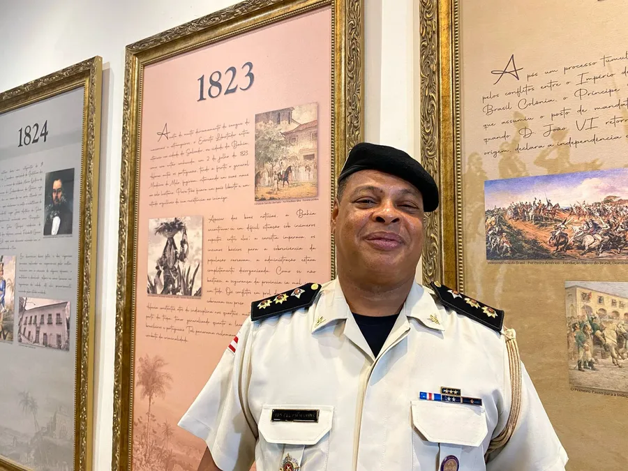 Tenente-coronel lança livro em homenagem aos 200 anos da PMBA