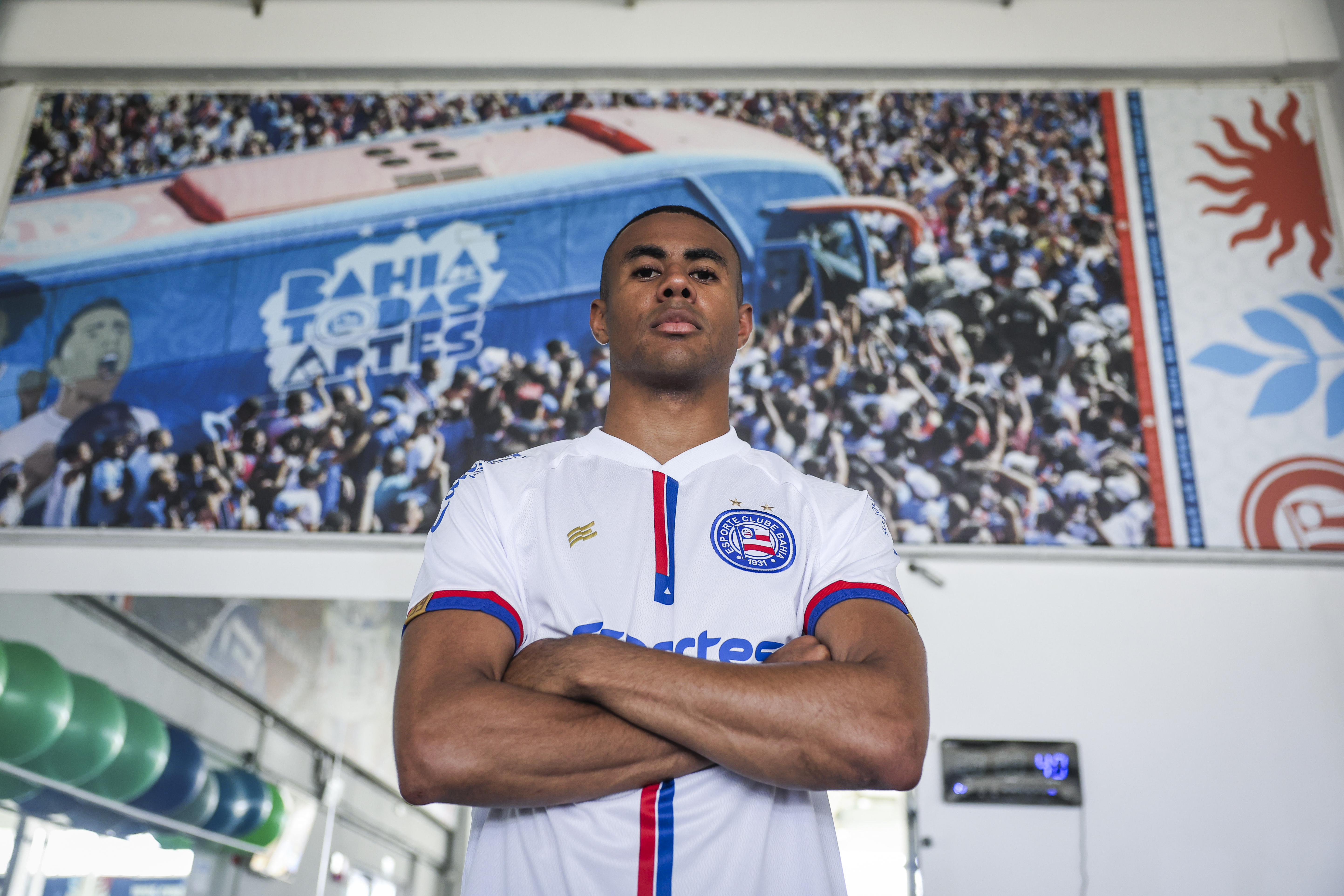 Bahia anuncia Erick, ex-Athletico, como primeiro reforço de 2025