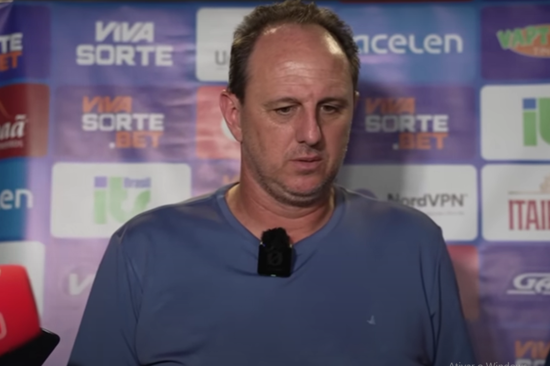Ceni evita comentar sobre Ba-Vi e traça objetivo na Libertadores