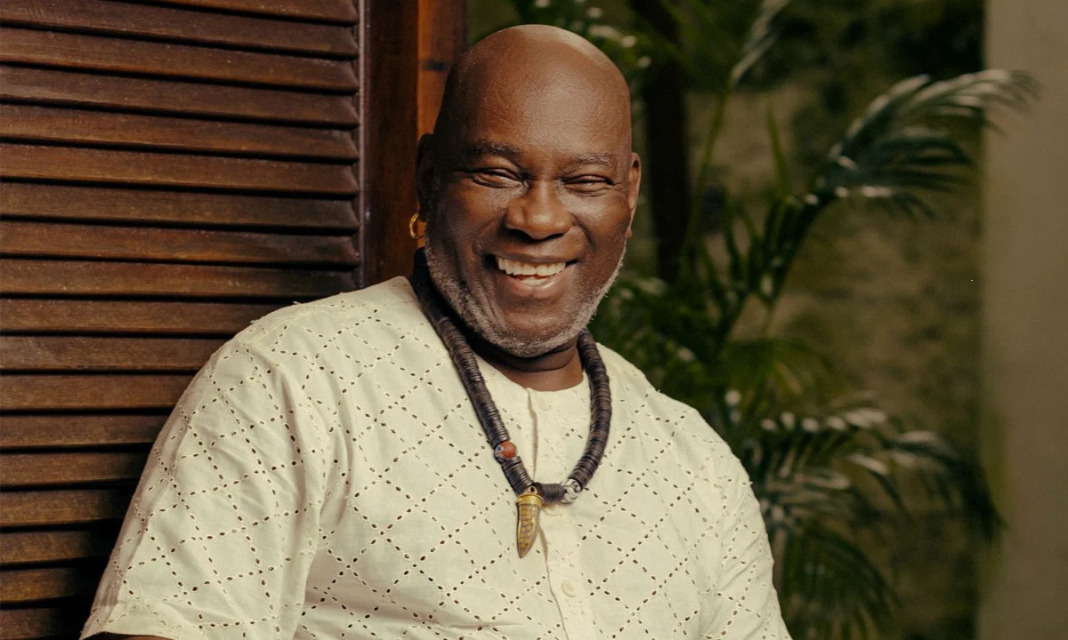 Lazzo Matumbi faz show gratuito no Pelourinho