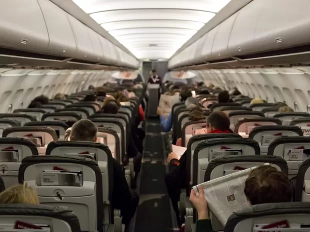 Petição para banir poltronas reclináveis em aviões ganha força