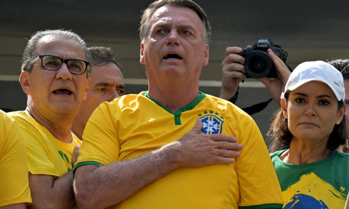 "Brasil chegou perto de retornar a ditadura", diz New York Times