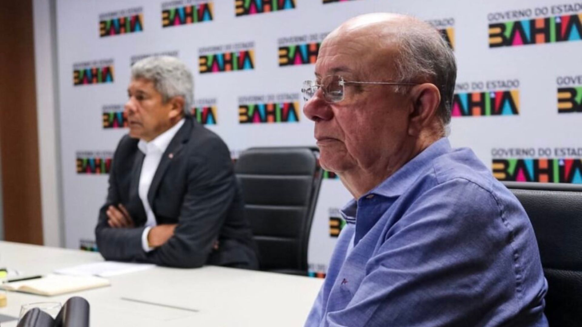 José Ronaldo se aproxima do governo Jerônimo e deve deixar oposição