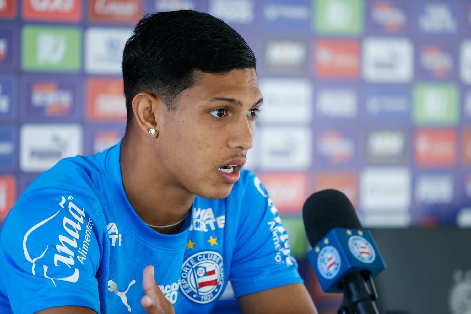 Pulga comenta pausa no Brasileirão: "vou continuar treinando"
