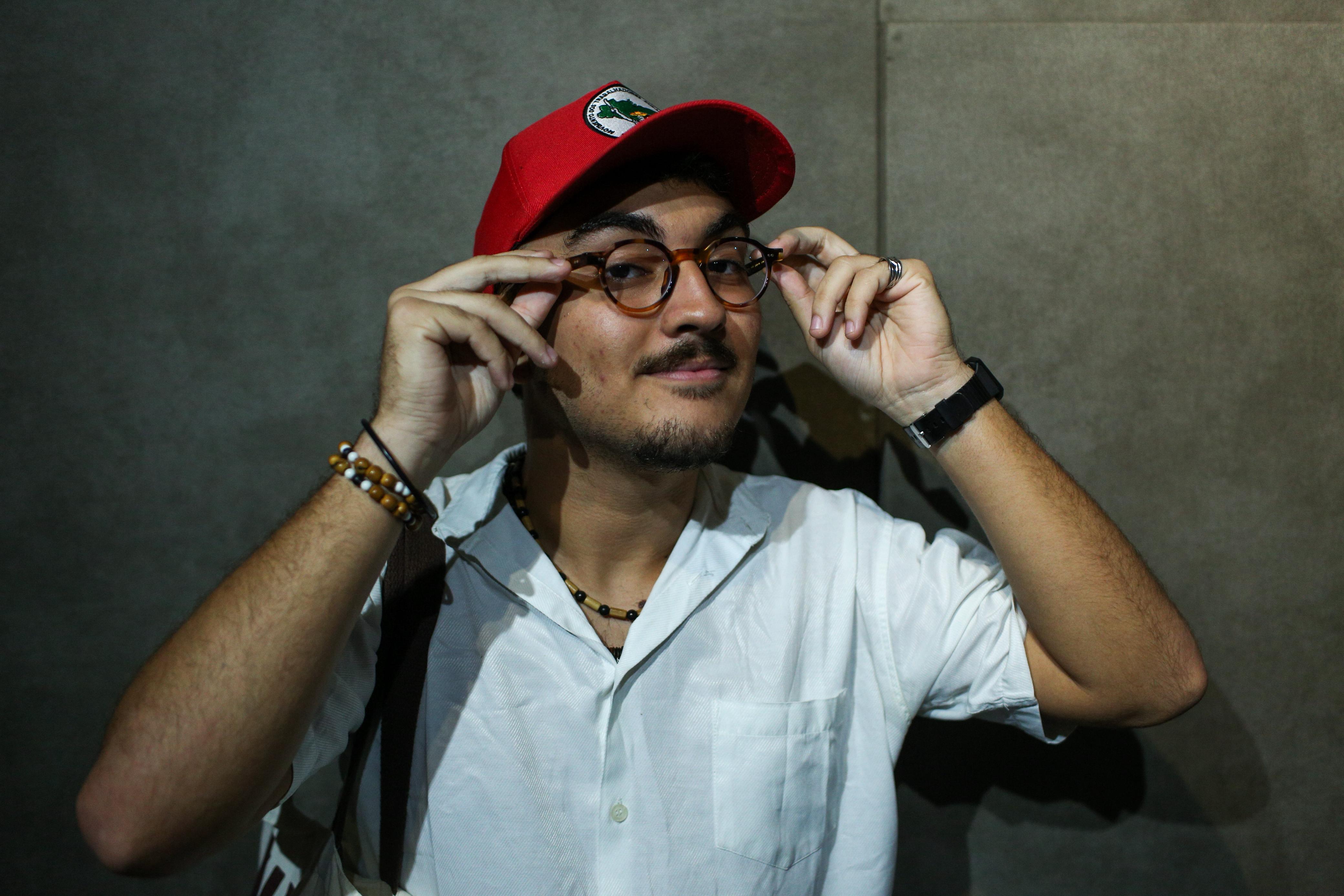 Esquerdomacho de Salvador: conheça jovem que todos amam odiar