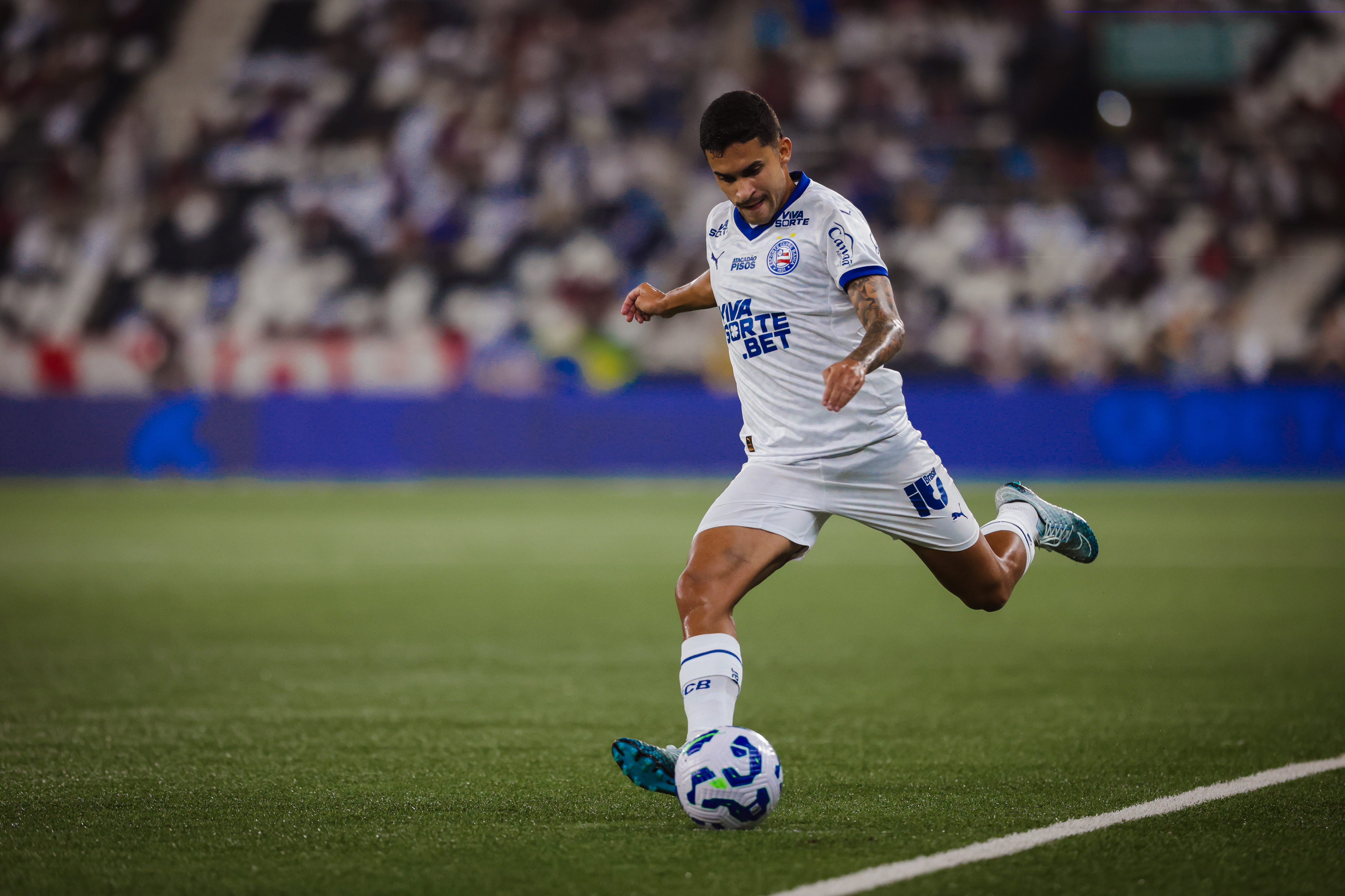 Bahia x Flamengo: Onde assistir, desfalques e prováveis escalações
