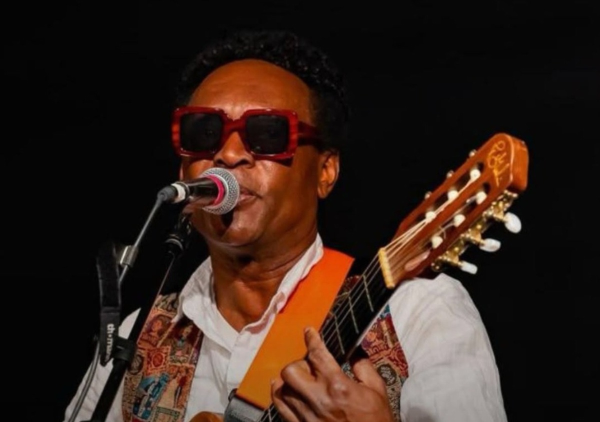 Gil Felix lança novo projeto com show especial em Lauro de Freitas