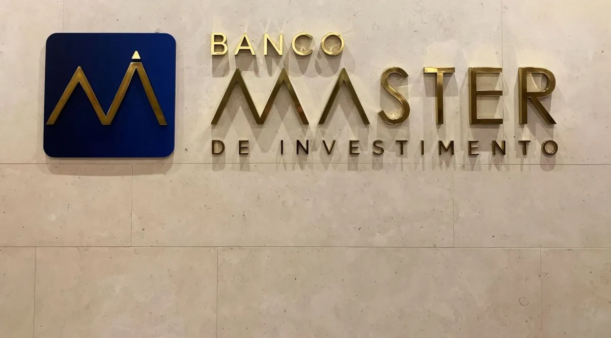 PF vai apurar caso de influenciadores pagos para defender banco Master