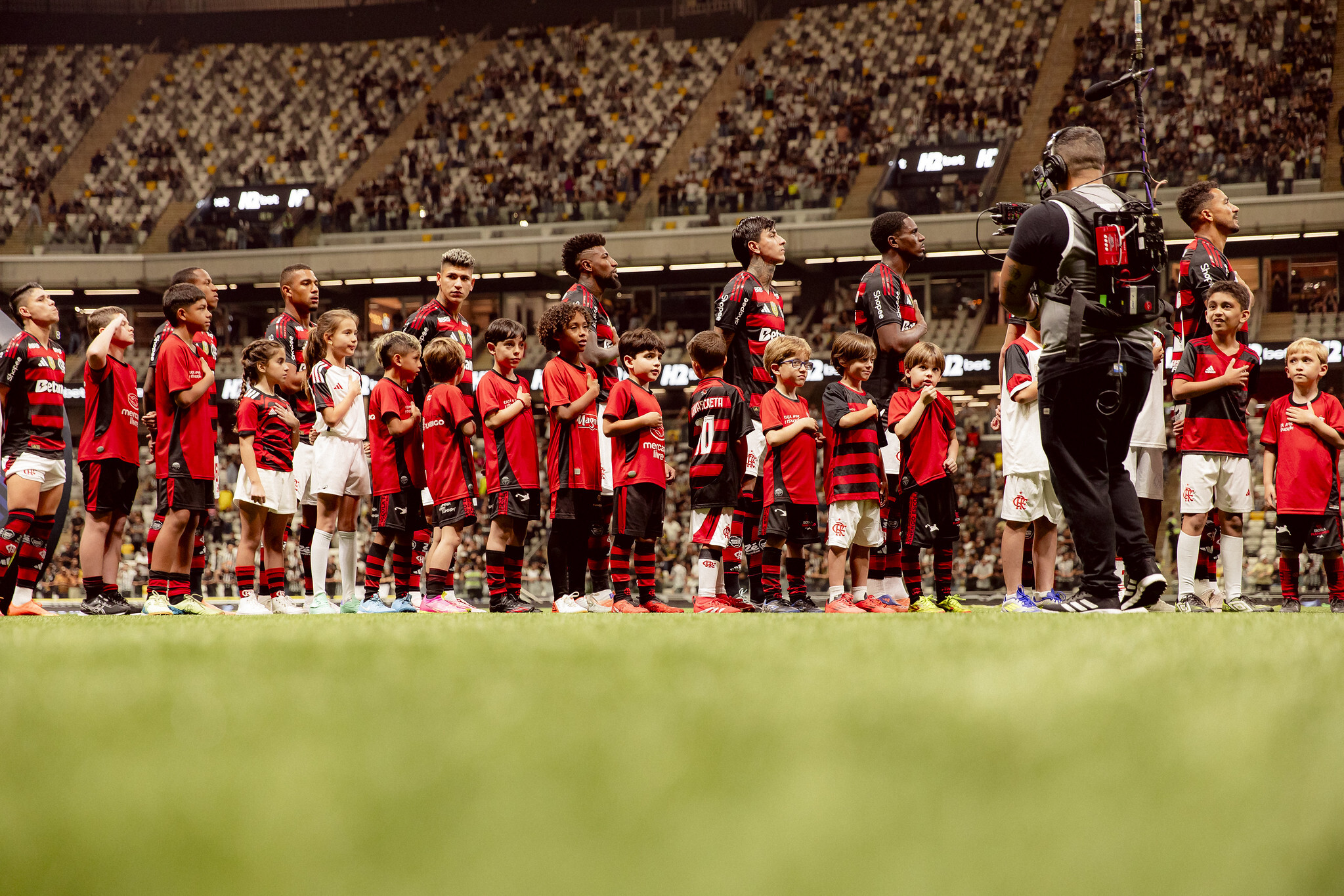 Diretor do Flamengo exalta o Palmeiras em análise para 2026