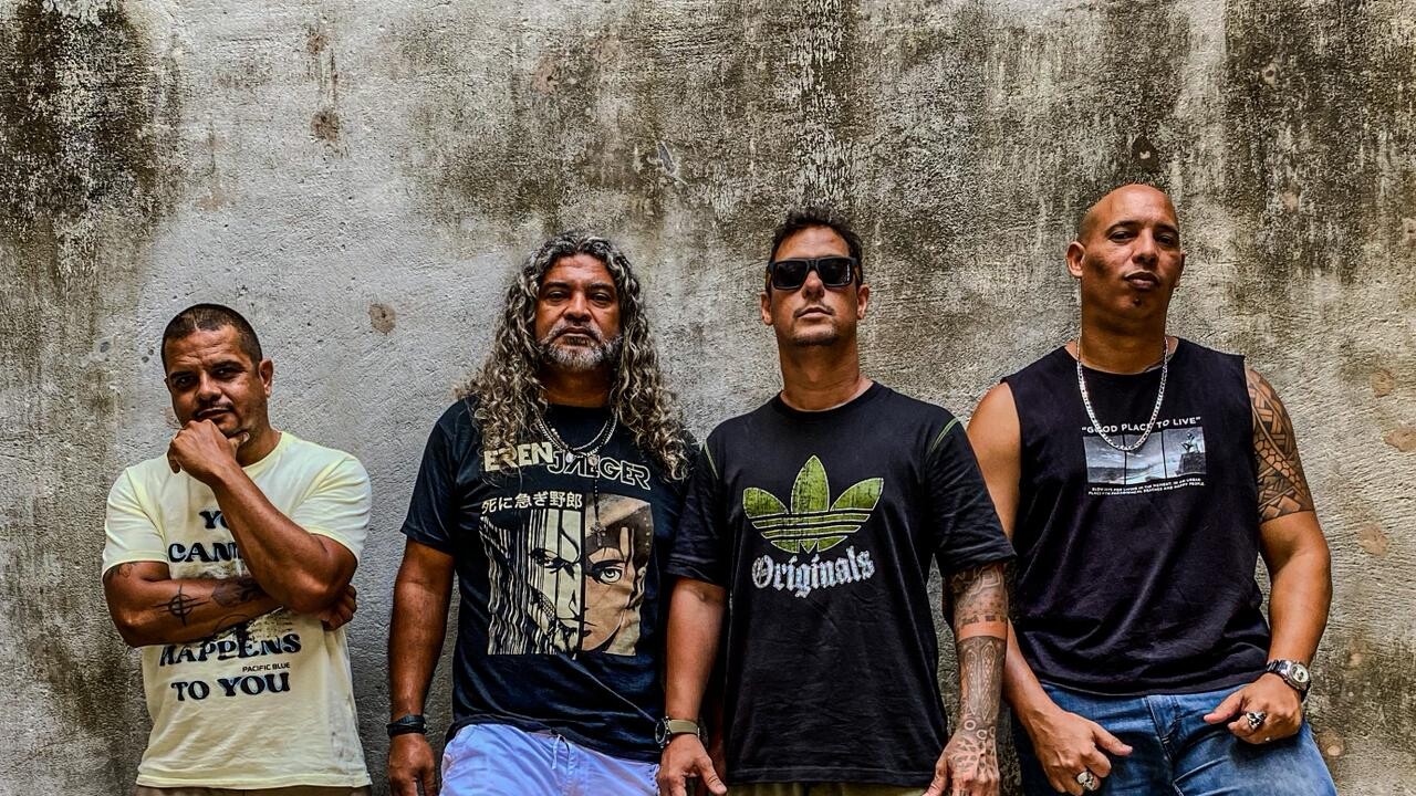 Ultra Bomb estreia com o single “Reza” e leva rock intenso às ...